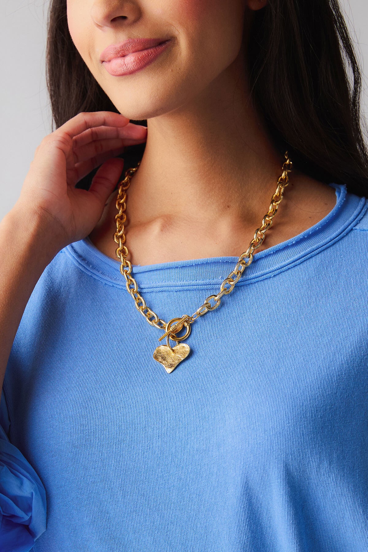 Susan Shaw Gold Toggle Heart Necklace – Social Threads